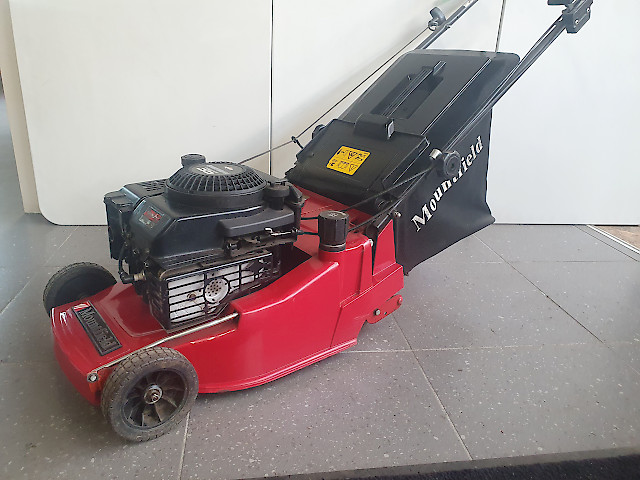 Ransomes Mountfield GEBRUIKT - Benzine grasmaaier